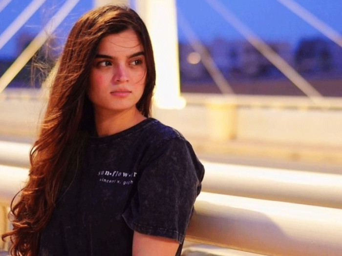 Aliza shares details about Feroze’s role as father | Daily National Courier