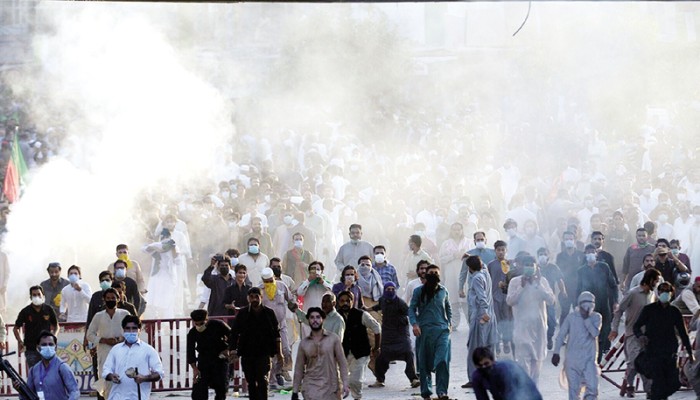 Countrywide protests breakout, PTI workers come hard on police | Daily ...