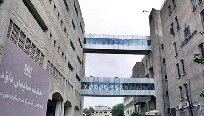 A heartfelt donation to SIUT Hospital | Daily National Courier