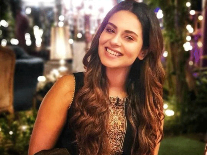 Amar receives birthday wishes from friends | Daily National Courier