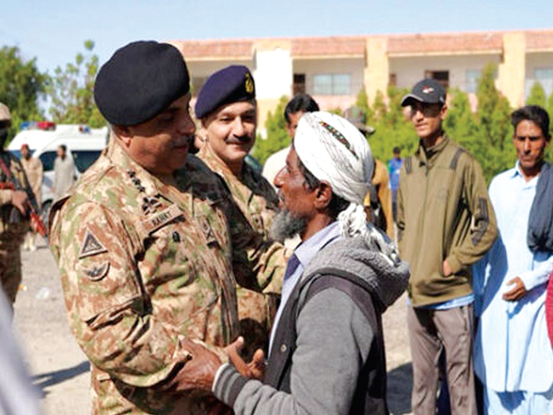 Corps Commander Balochistan visits Gwadar’s flood-hit areas | Daily ...